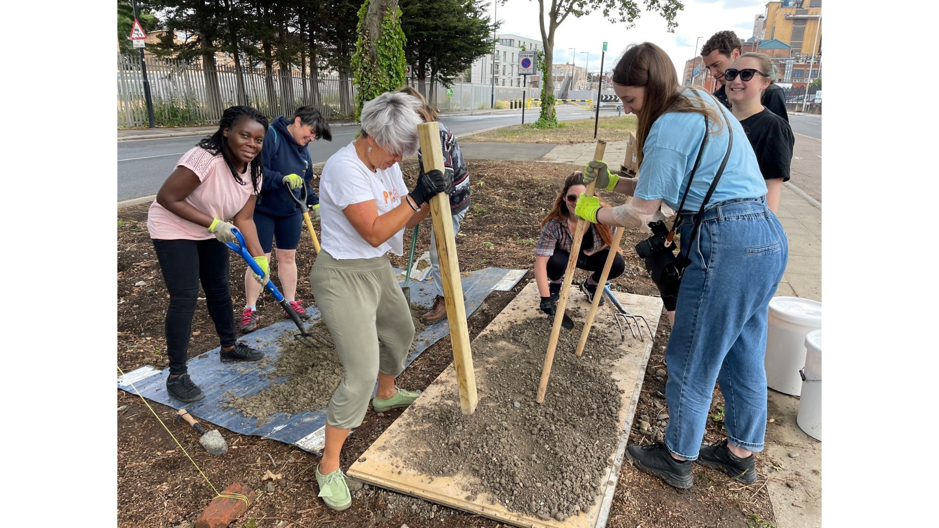 Our Colleagues in London Transform Neglected Green Space into an Asset ...